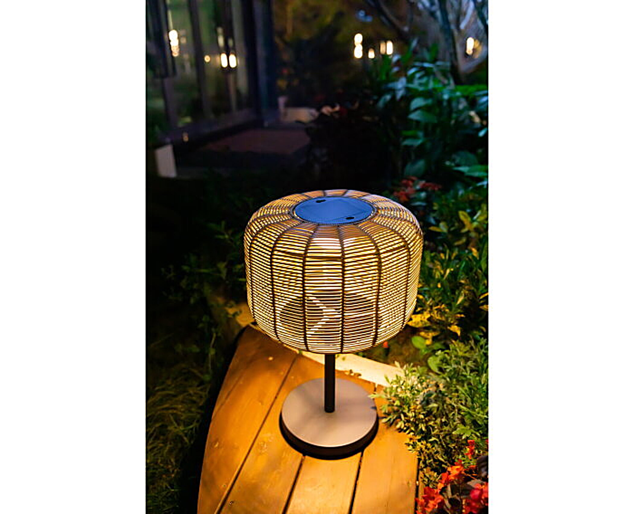 Buitenlamp Nina Garden Solar Rotan kopen? | Meubelplaats.nl