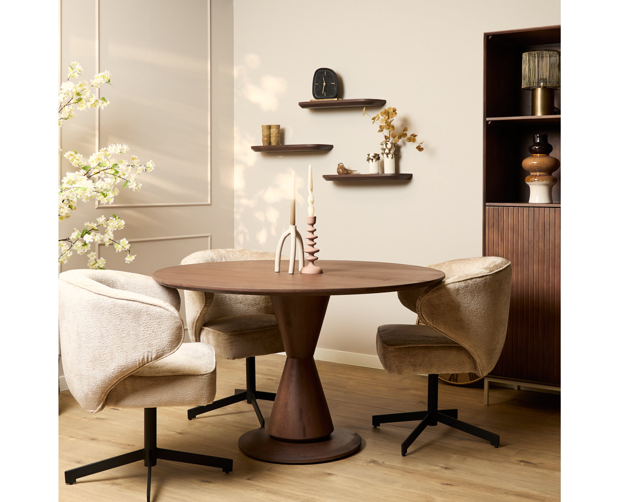 Eettafel Lima Walnut | Rond | Meubelplaats.nl